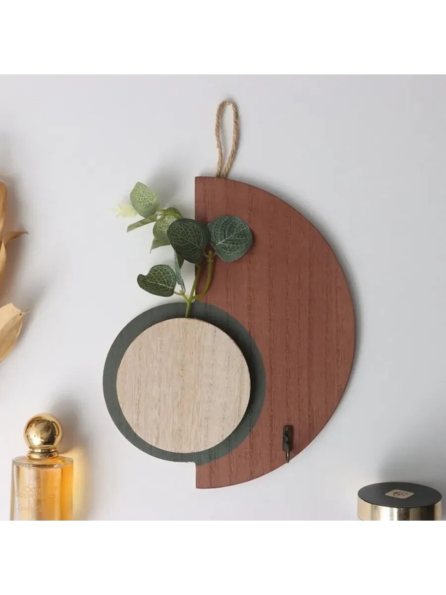 Декоративные деревянные крючки: абстрактный дизайн