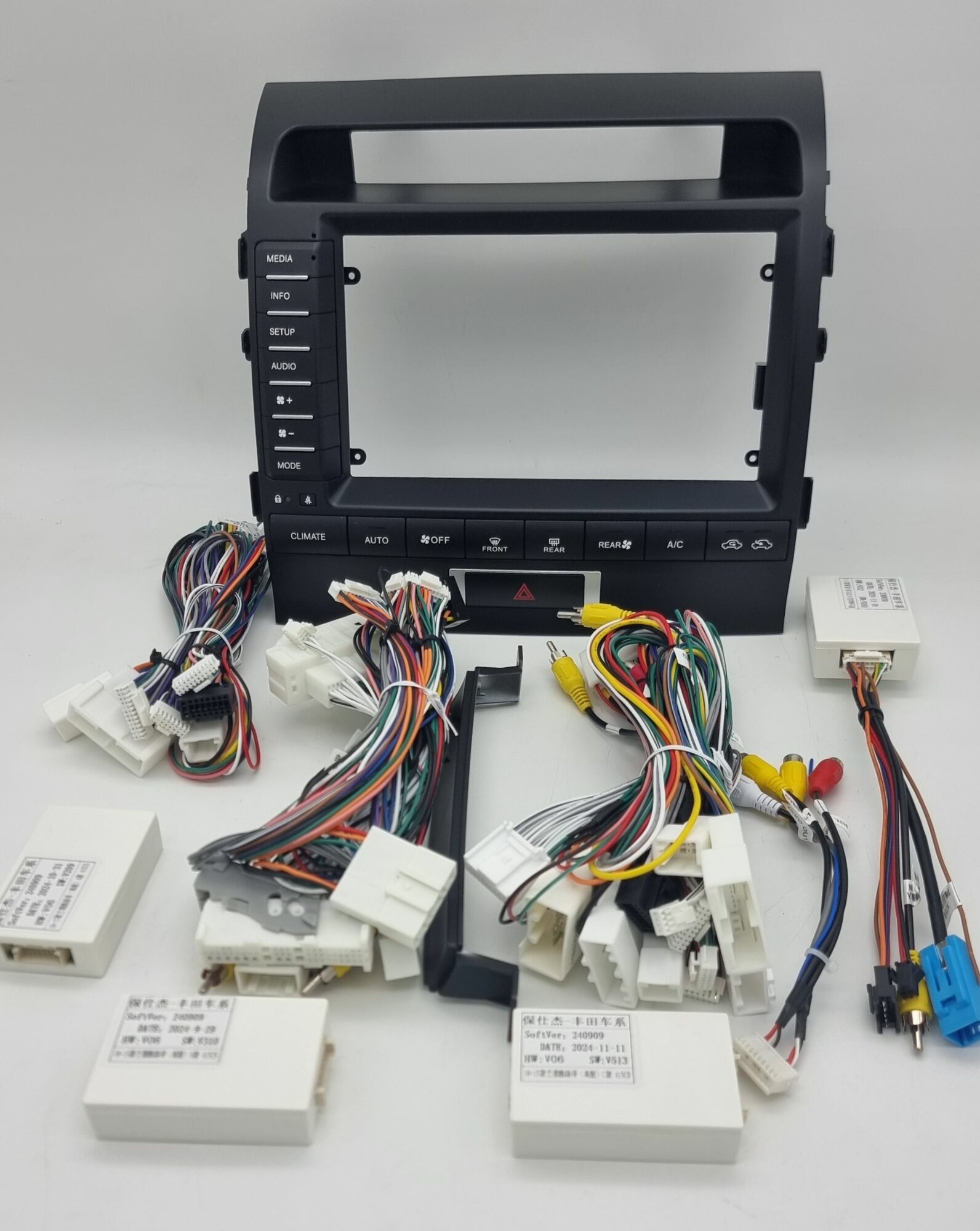 Установочный комплект TOYOTA Land Cruiser 200 2007-2015 top, рамка + проводка KB-KP-9620FW-B