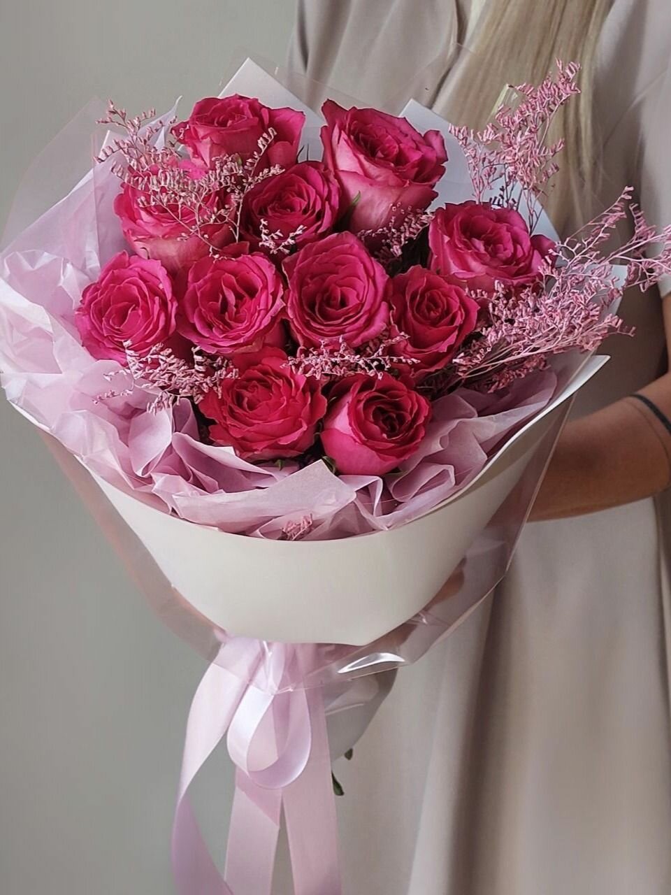 Цветы живые букет из 11 малиновых роз 40 см "Малиновая заря" Flor2u