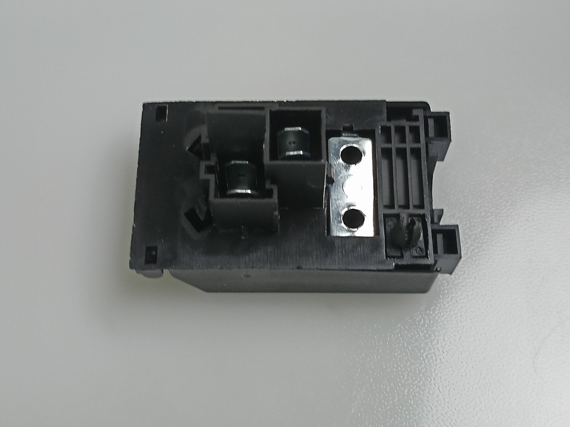 Колодка клемная, для ДШ Tuvio NF63TTBGB1