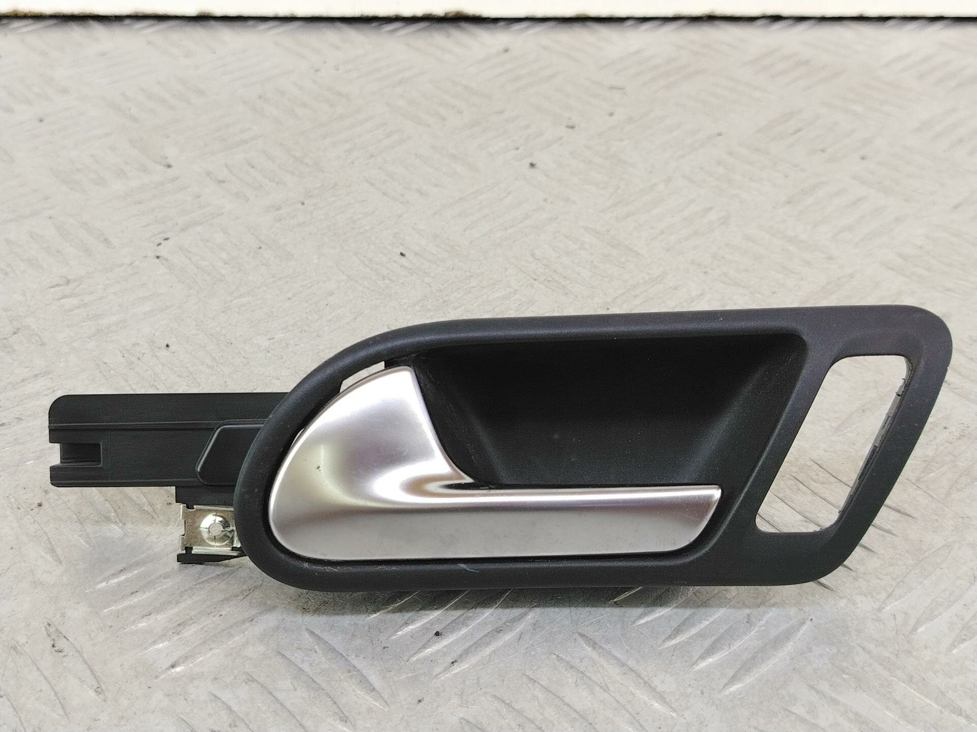 Ручка внутренняя двери передней левой Volkswagen Golf 5 2005 1K1837113