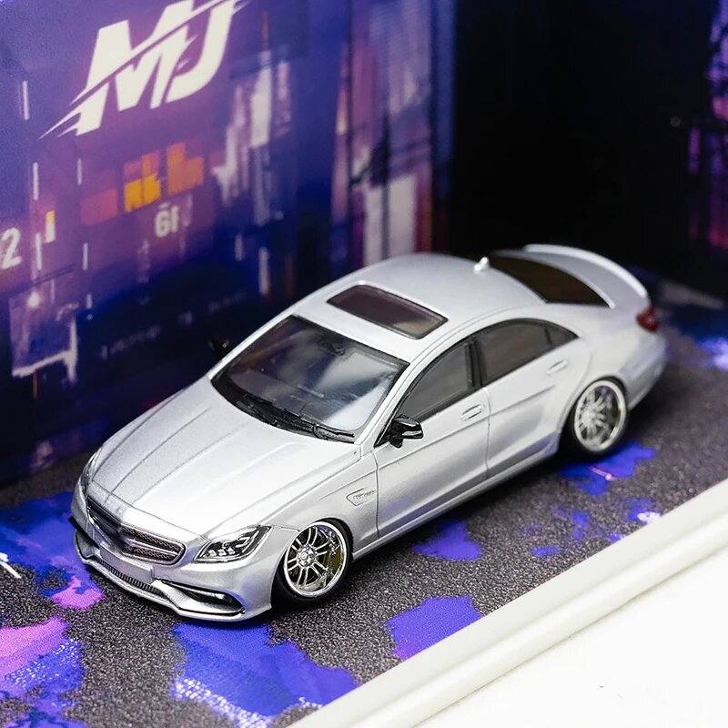 Модель автомобиля MJ 1:64 cls63, цвет 8