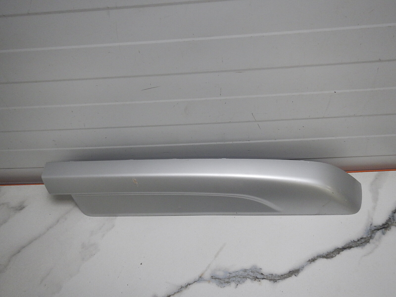 Б/У Накладка (кузов наружный), Nissan (Ниссан)-TERRANO (13-) NISSAN TERRANO (13-) крышка рейлинга задняя левая Сломано 4 ...