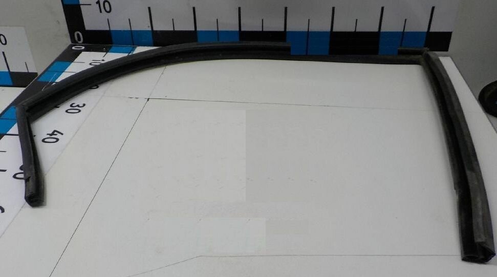 Уплотнитель стекла двери передней левой для Iran Khodro Samand 2003>