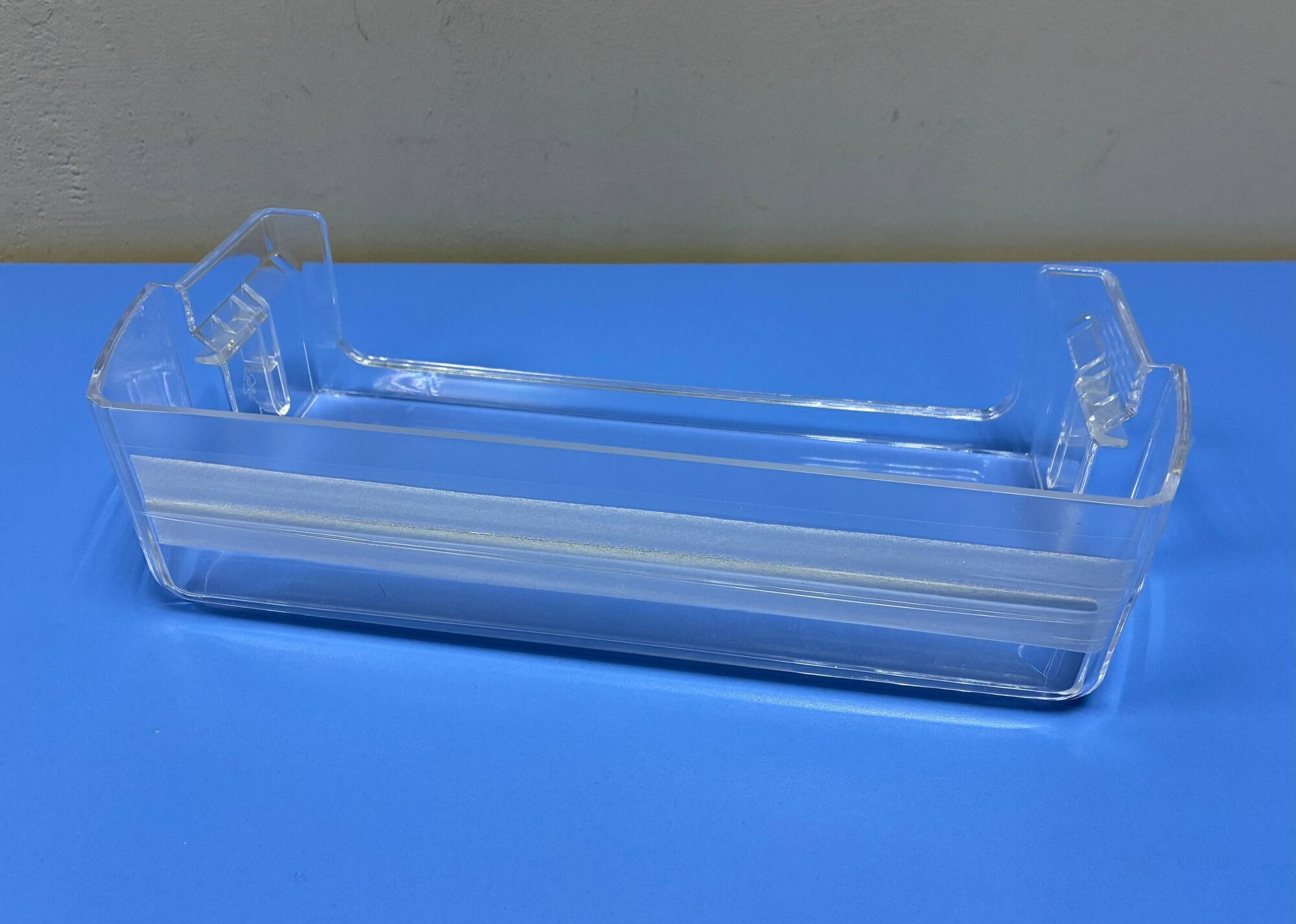 Полка (балкон) для холодильника Leran RMD 525 IX NF