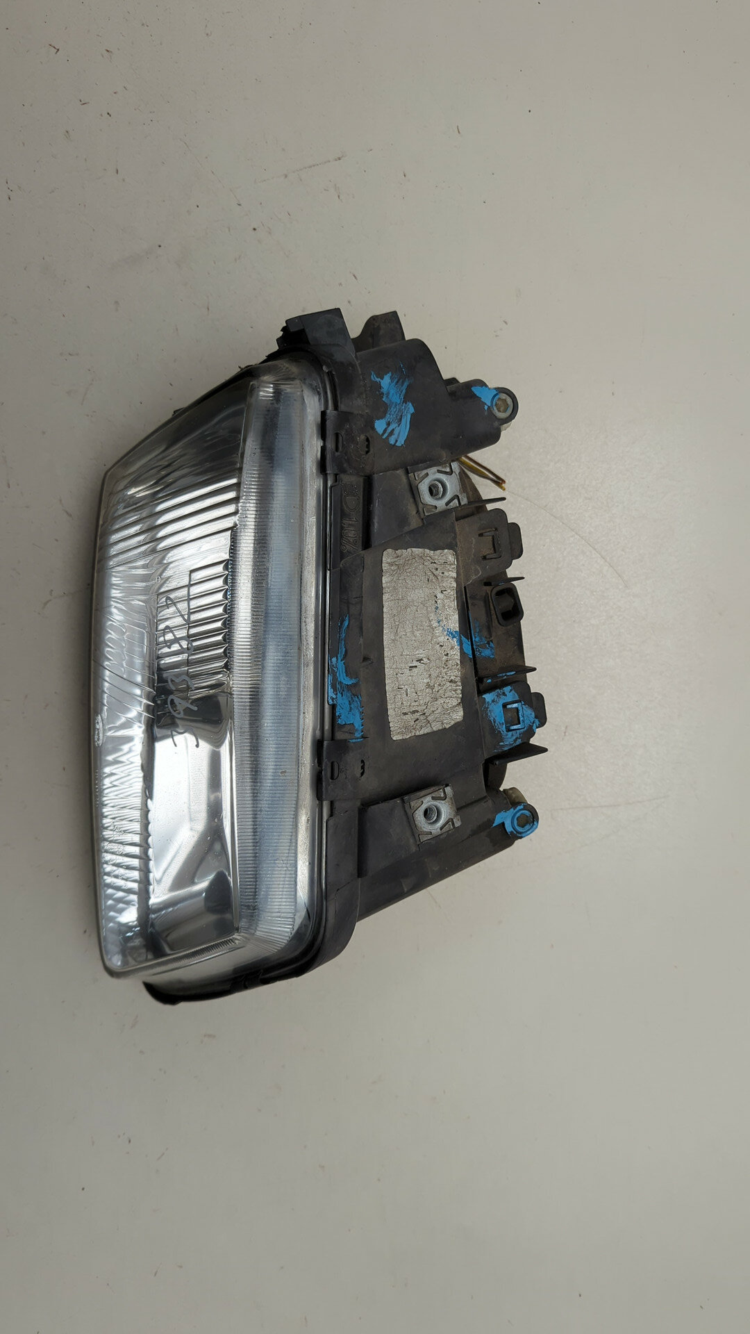 Фара (передняя) правая Audi A3 (8L) Б/У