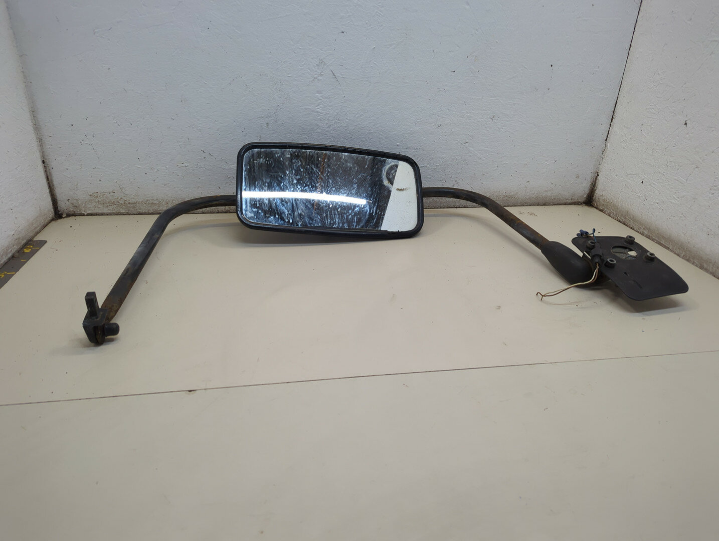 Зеркало боковое левое Man L2000 Б/У