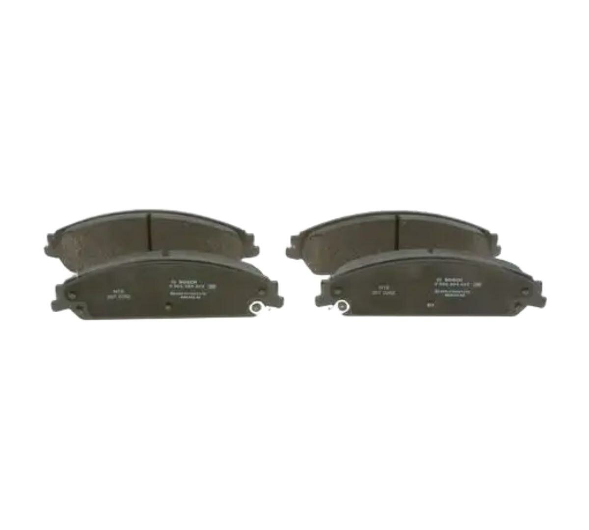 Колодки тормозные BOSCH 986494483 передние, Chrysler 300 C, Dodge Challenger, Lancia Thema 2.7-5.7 04-
