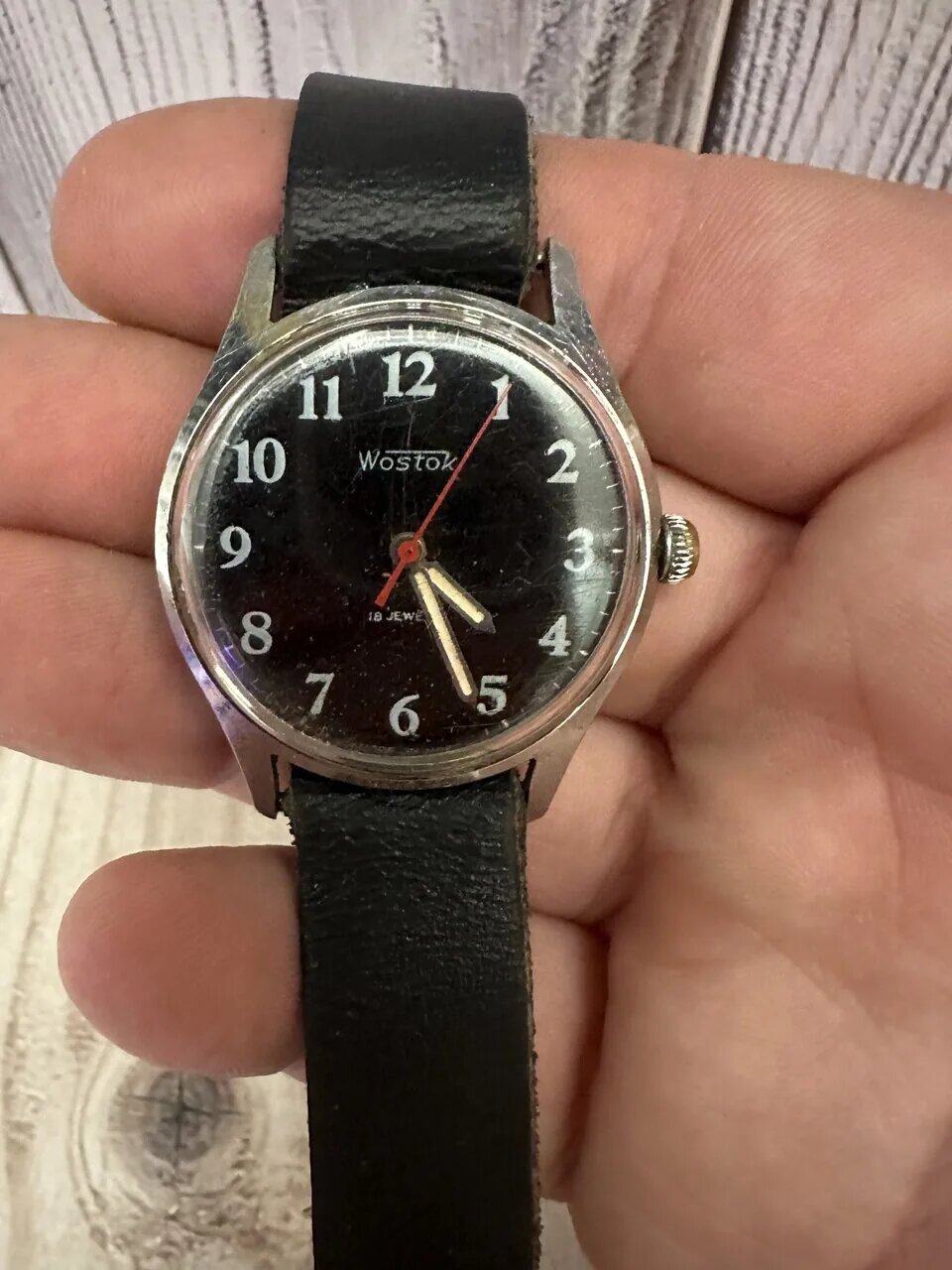 Часы Восток механика 18 камней ссср 70 годы шикарные