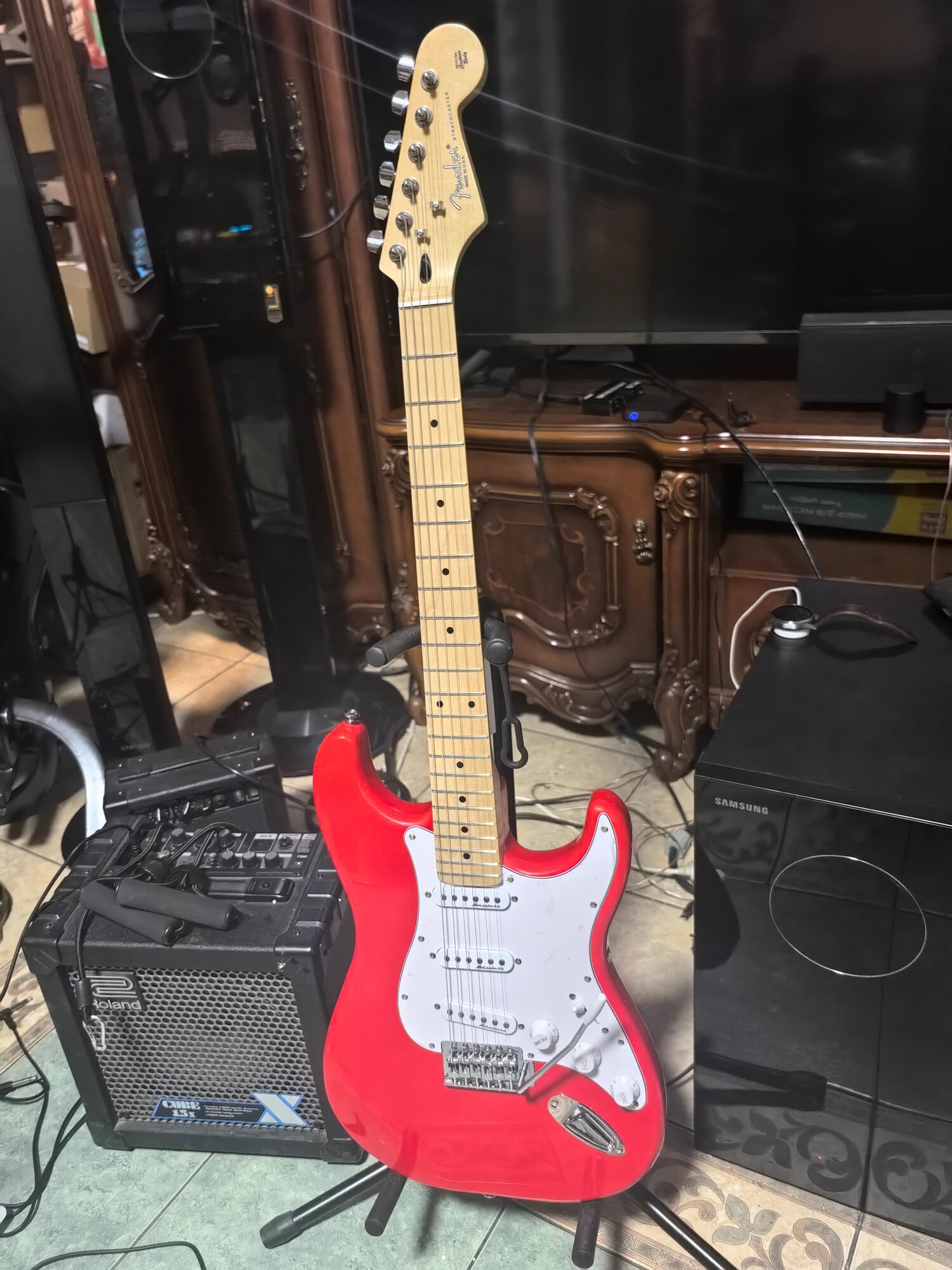 8в1 комплект Fende Stratocaster электрогитара. Профессиональная электрогитара+ комплект