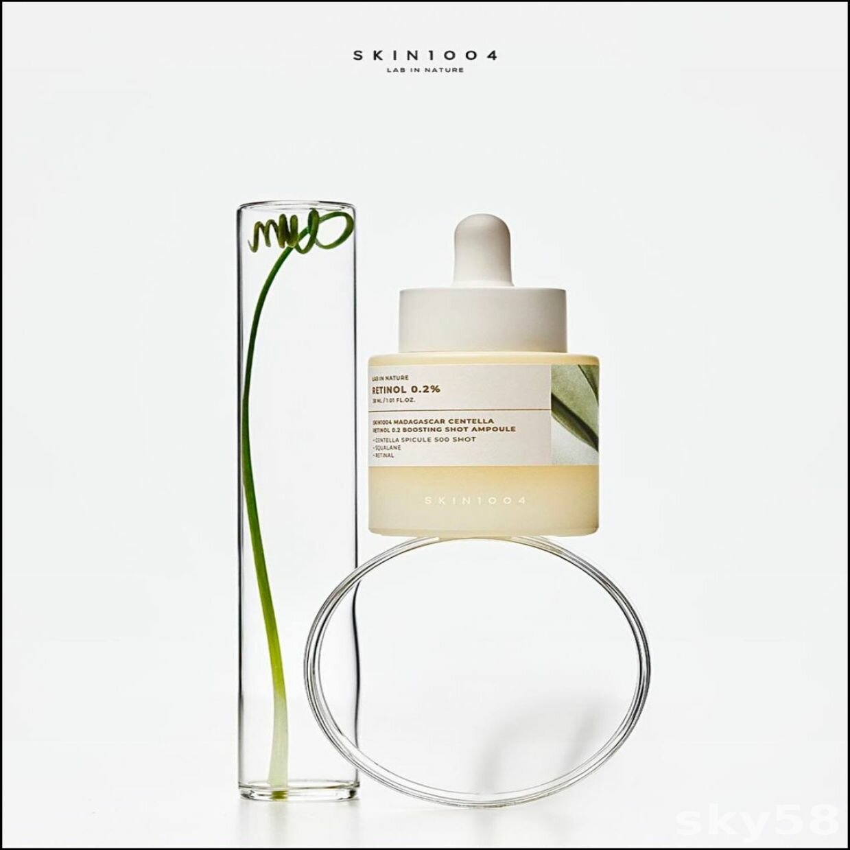 Ампула-бустер с микроиглами, ретиналем и ретинолом , пантенолом Skin1004 Retinol 0.2 Boosting Shot Ampoule, 30 мл