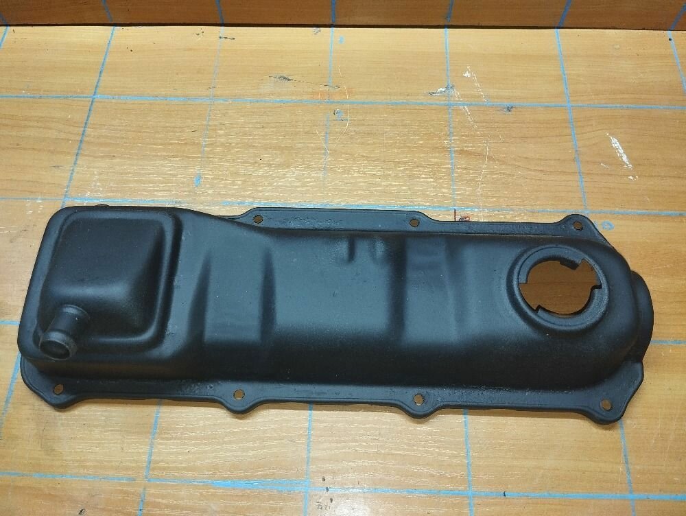 Крышка клапанов VW Passat B3 Б/У с пробегом