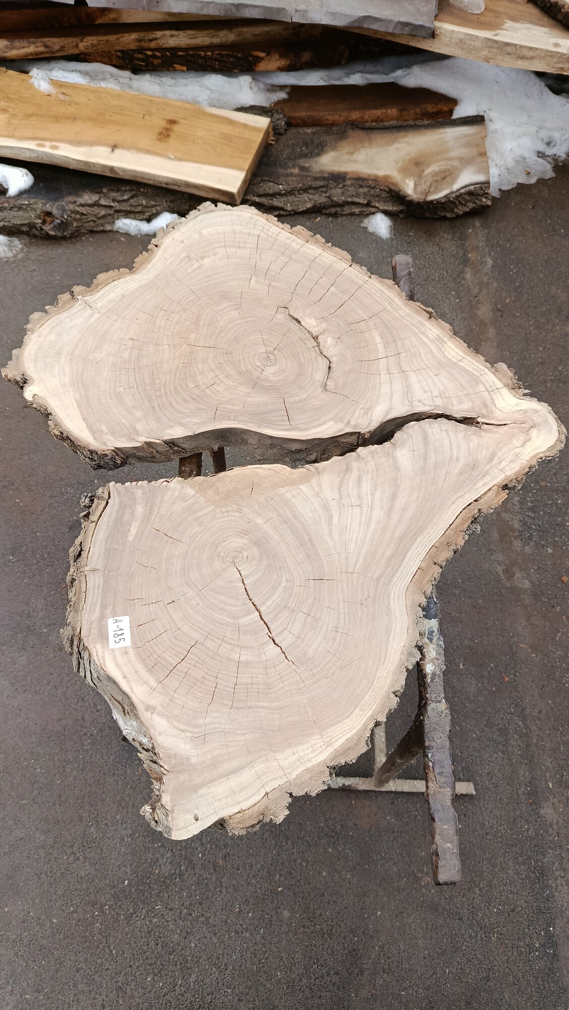 Спил из карагача, 80х60х5см (А185) высушенный , влажность 8%, откалиброван, не шлифован