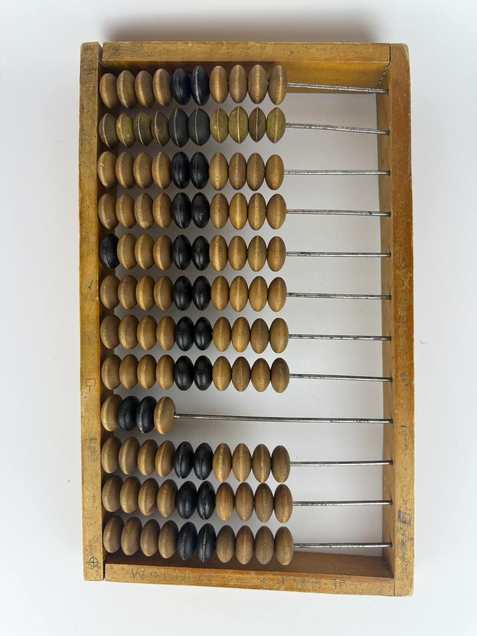 Счеты деревянные СССР, большие, 27 х 45 см.