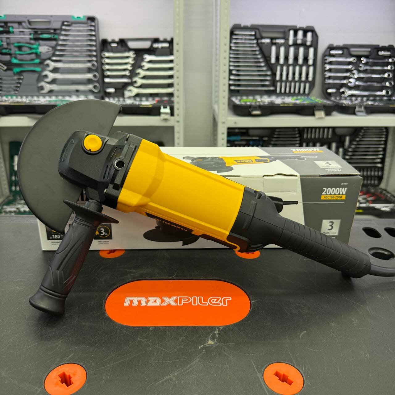 Углошлифовальная машина AGL180-2000, 2000 Вт, 180 мм, 8500 об/мин Denzel, 26919