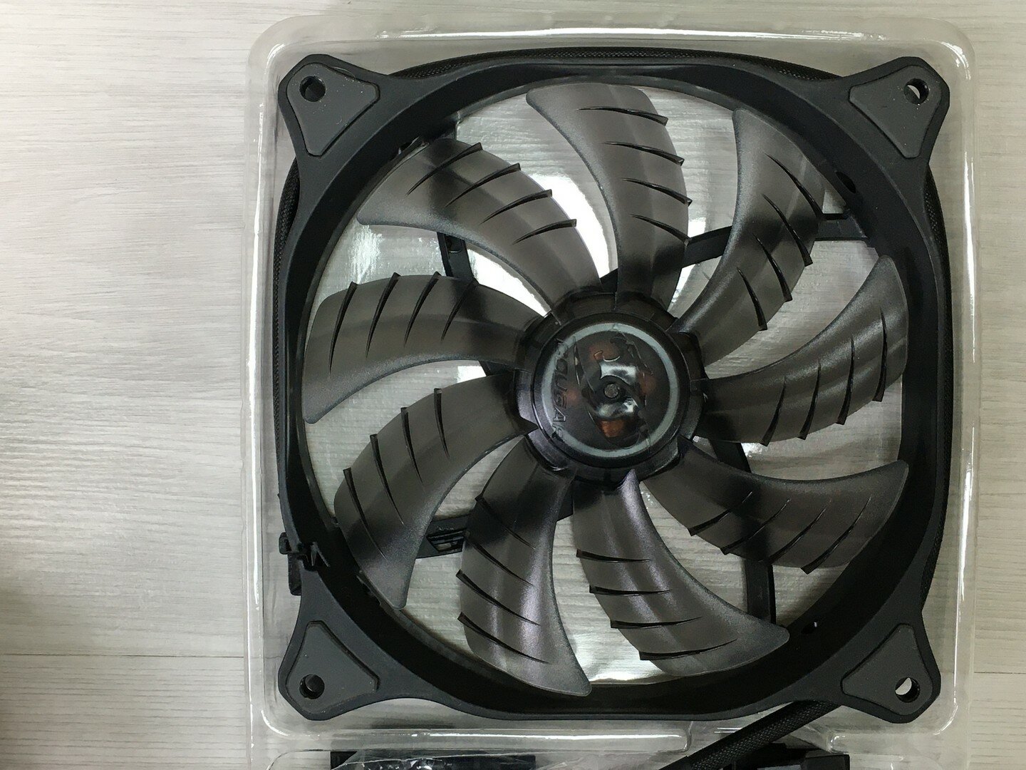 Вентилятор для корпуса COUGAR CFD140 BLACK HB CF-D14HB 1000RPM 140х140x25мм 3 pin