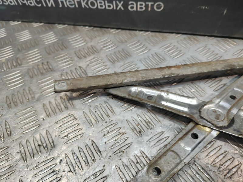 Стеклоподъемник Правый Задний Infiniti FX35 2003 (VQ35DE) Б/У с пробегом Арт. 82730-CG000 — фото 1