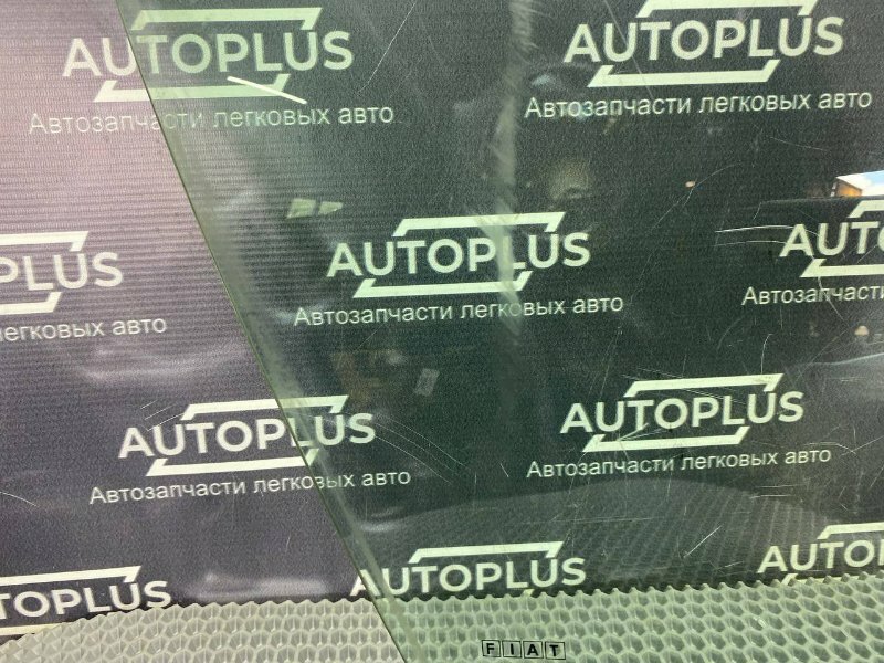Стекло двери Правый Передний Fiat Albea 2008 (1.4 350 A1.000) Б/У с пробегом Арт. 16554 — фото 1
