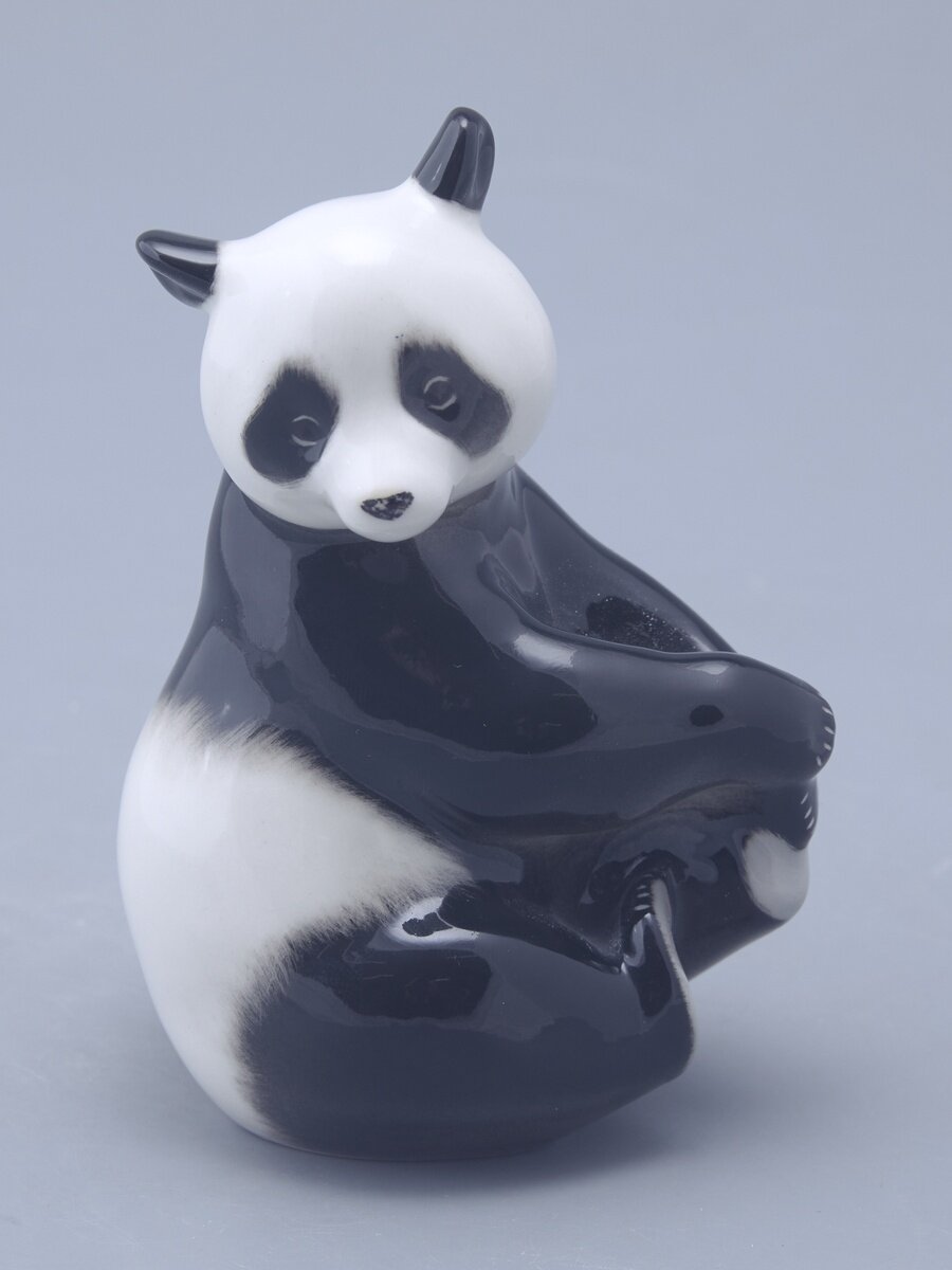 Фарфоровая статуэтка "Медведь бамбуковый", Императорского фарфорового завода 12.7см