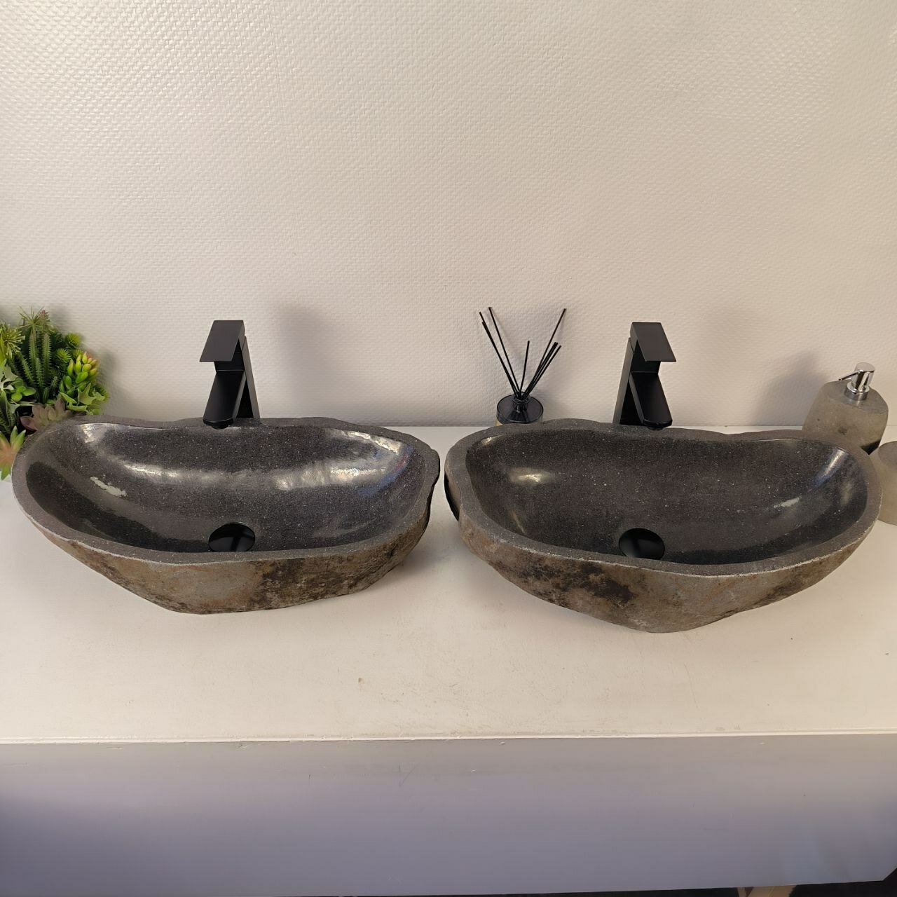 Раковина INDO-MARKET из натурального речного камня пара 60х30х16 072340