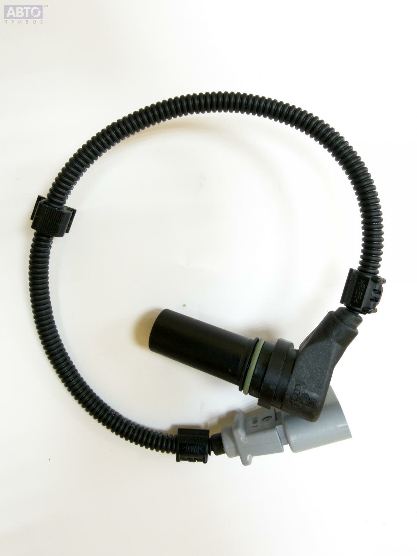 Датчик положения коленвала Volkswagen Transporter T5