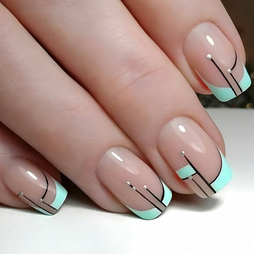 Накладные ногти ( 24 типсы + клей )