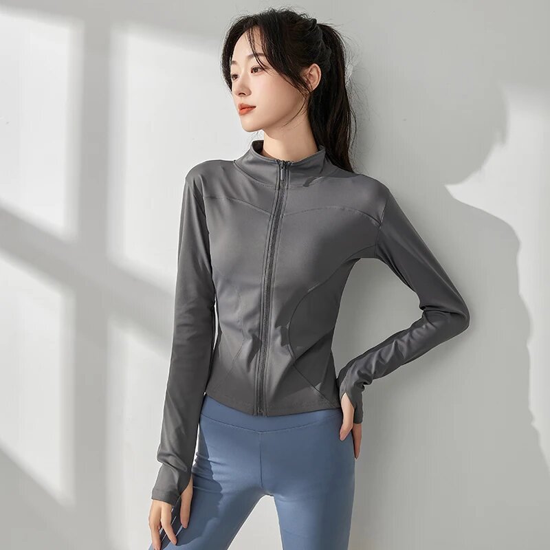 Куртка спортивная