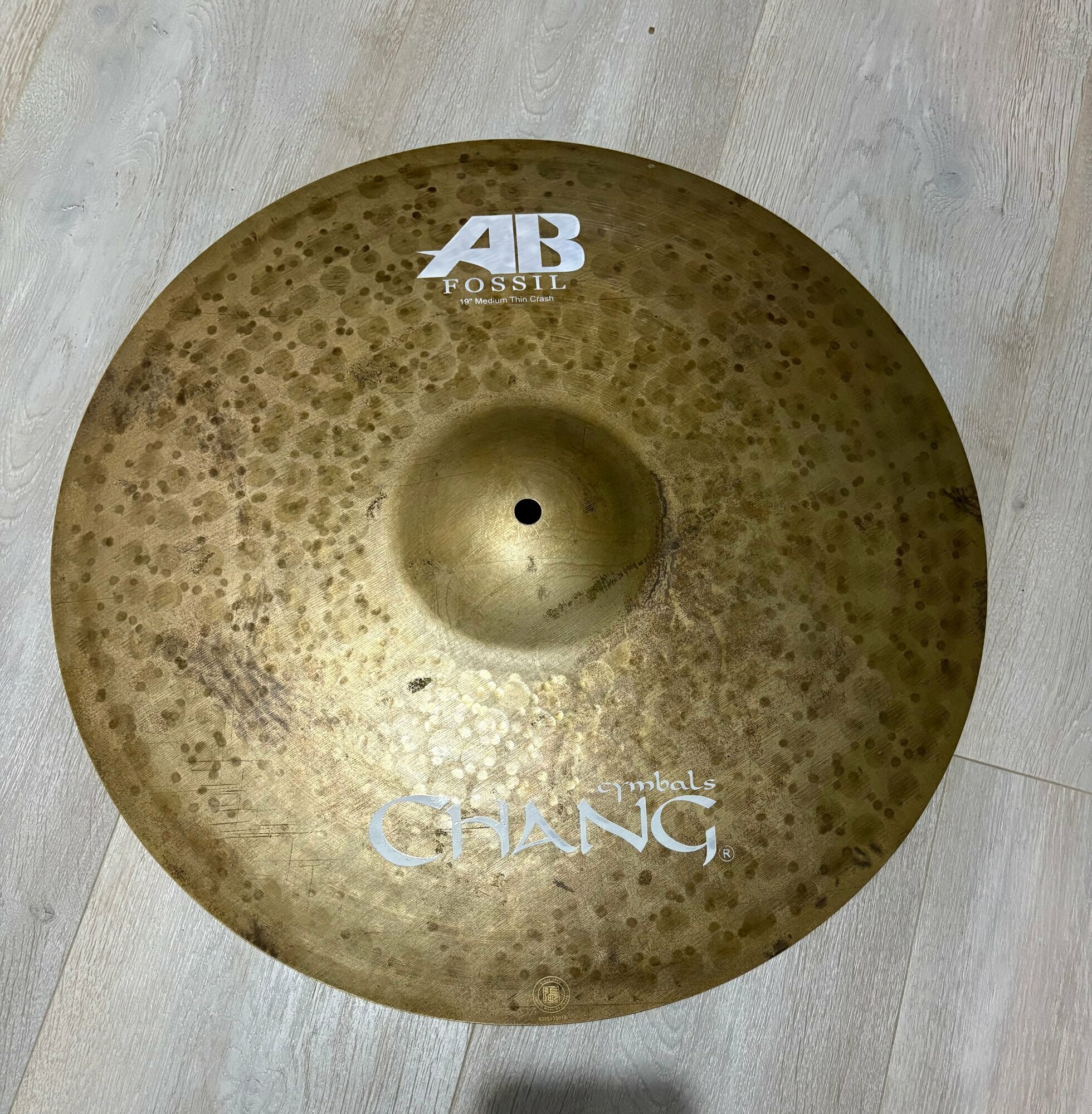 Тарелка креш AB Fossil Medium Thin Crash 19 дюймов Chang Cymbals, B20, ручная ковка
