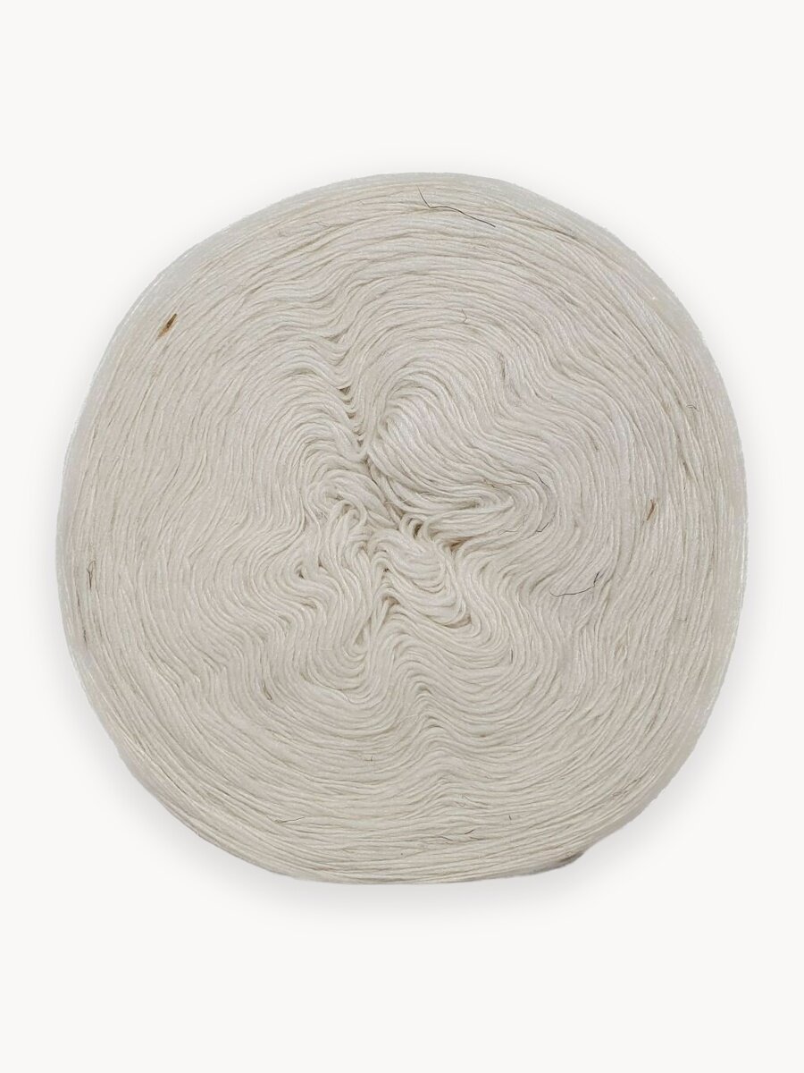 Пряжа Рассказовская Ангорка, белый - 01, 95% шерсть ангорской козы, 5% акрил, 2 мотка, 250 г, 700 м.