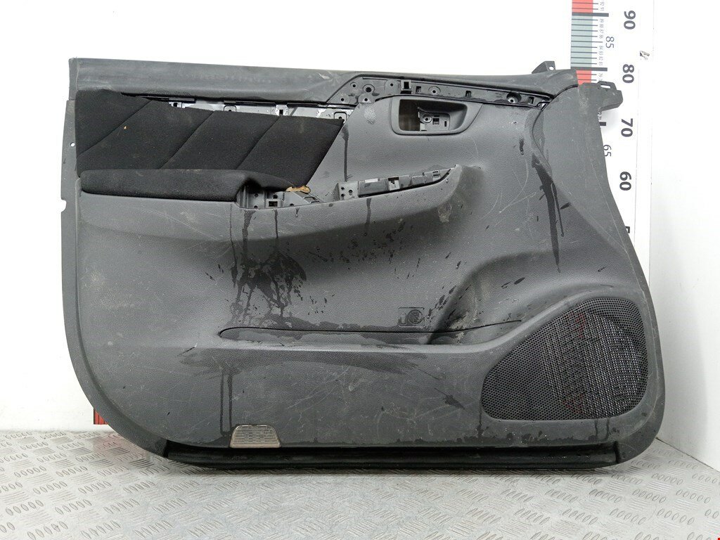 Обшивка (карта) двери передней левой Mitsubishi Pajero 3 7221С6491ZZ арт. 2249174