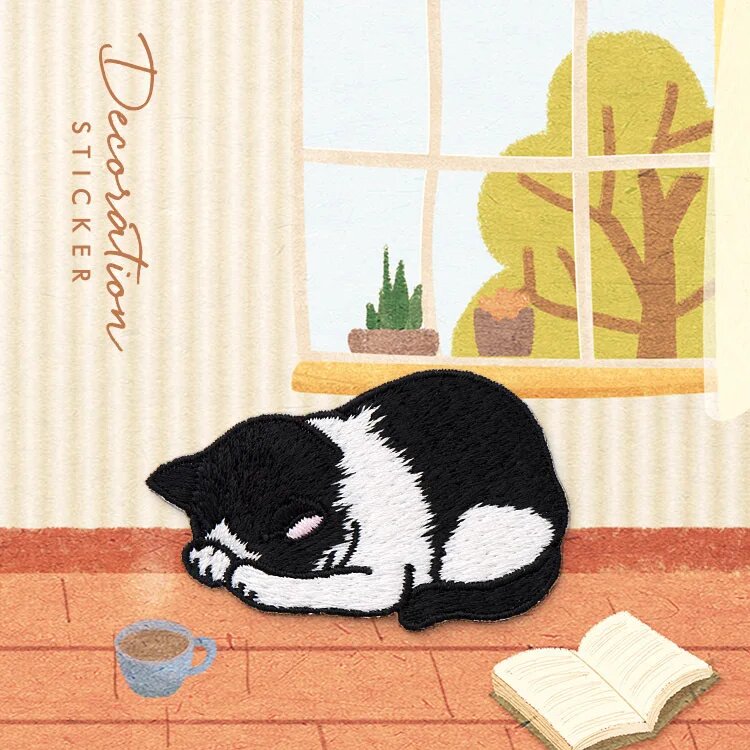 Нашивки с вышивкой спящий кот DUTRIEUX B