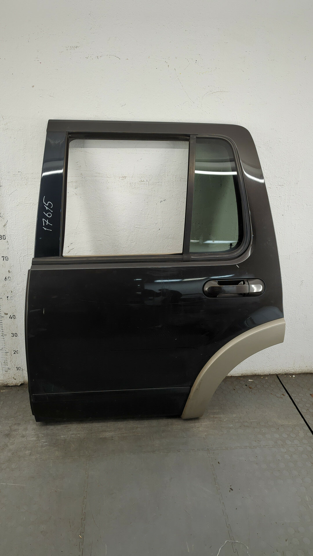 Дверь боковая (легковая) левая задняя Ford Explorer Б/У