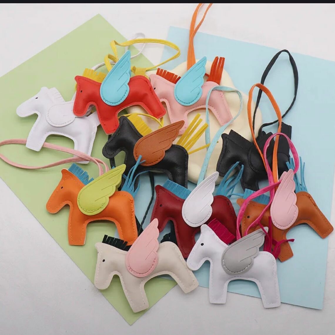 Брелок-обвес игрушка "Крылатая лошадь -Пегас", экокожа, 7*9 см, цвет в ассортименте