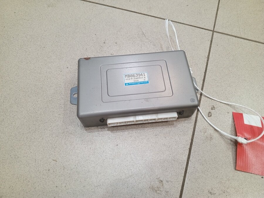 Блок управления ABS от Mitsubishi Pajero, Montero 2 1991-2004