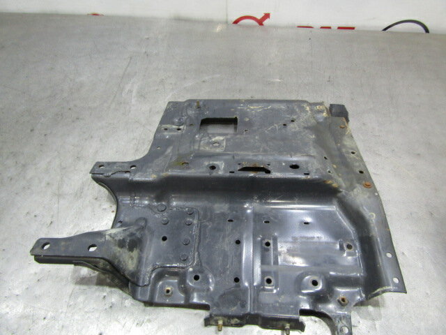 Кронштейн крыла переднего левого Scania 6-series