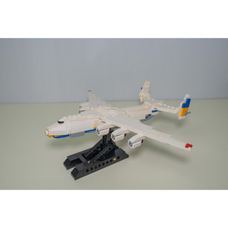 Трансграничная горячая модель MOC-107147 Транспортный самолет Ан-225 "Мечта" Антонов - масштаб 1:300, цельная деталь.