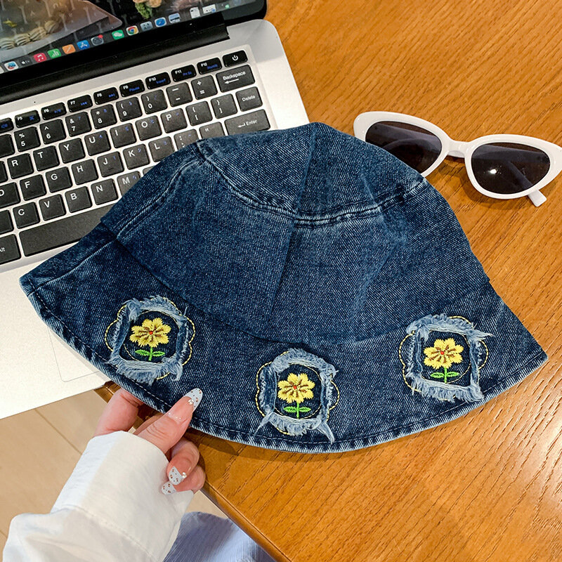Джинсовая рыбацкая шляпа с японской литературной цветочной вышивкой для женщин весной и осенью, универсальная походная шляпа на открытом воздухе, солнцезащитный козырек и солнцезащитная шляпа.