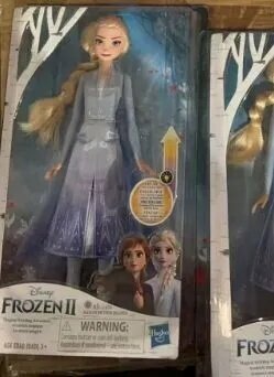 Hasbro Disney Frozen 2 Sister Styles Elsa Замороженный Дисней Модная кукла, с удлиненными светлыми волосами, инструментом для плетения кос и заколками для волос, Игрушка для детей от 5 лет