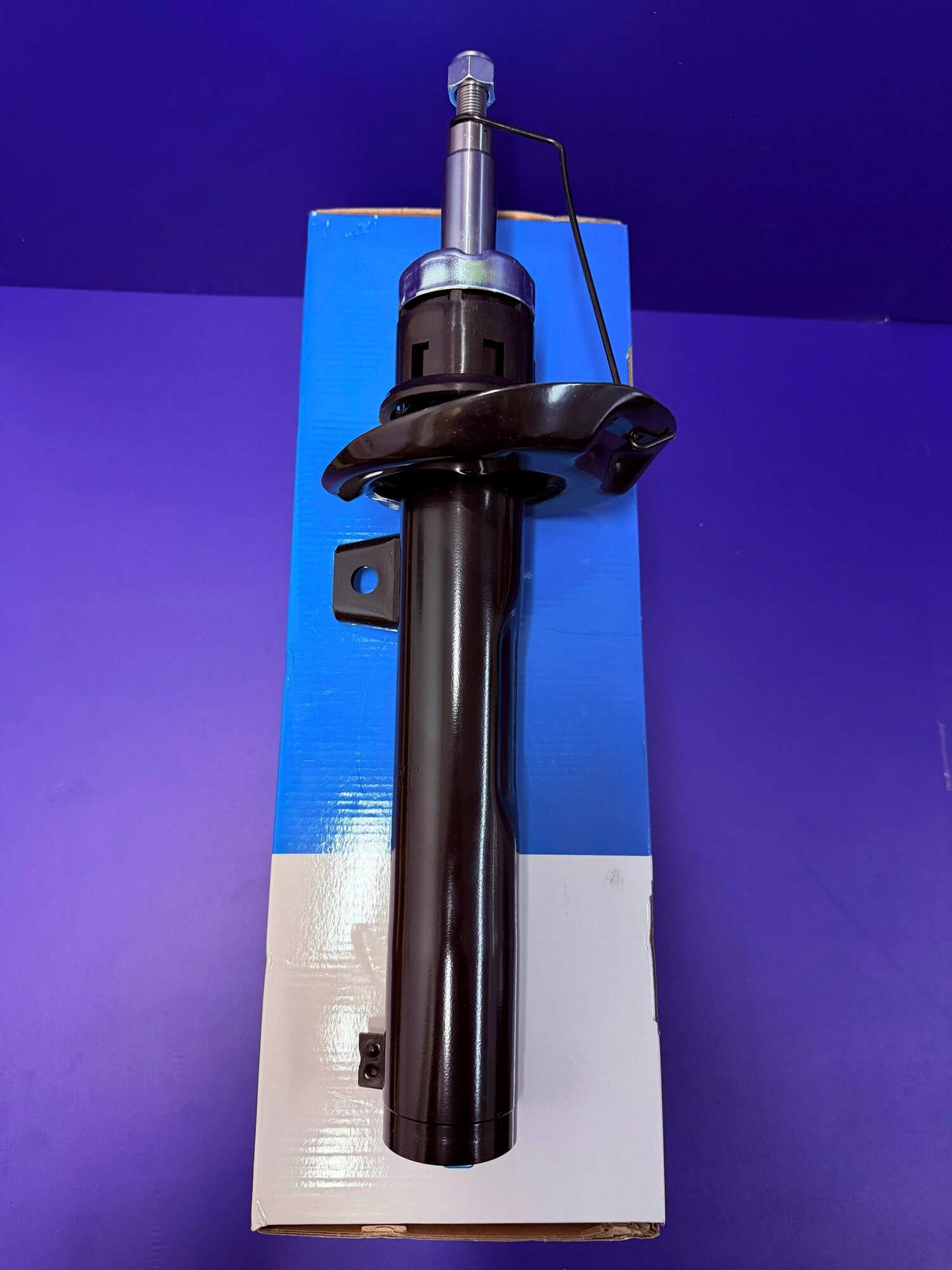 Zekkert Германия Амортизатор передний Volkswagen Tiguan 2007-2015гг . Стойка передняя Фольксваген Тигуан