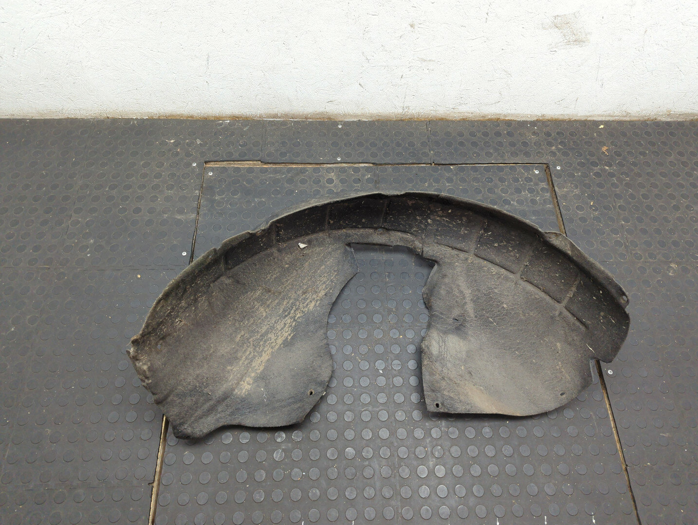 Защита арок (подкрылок) левая передняя Volkswagen Passat 5 Б/У