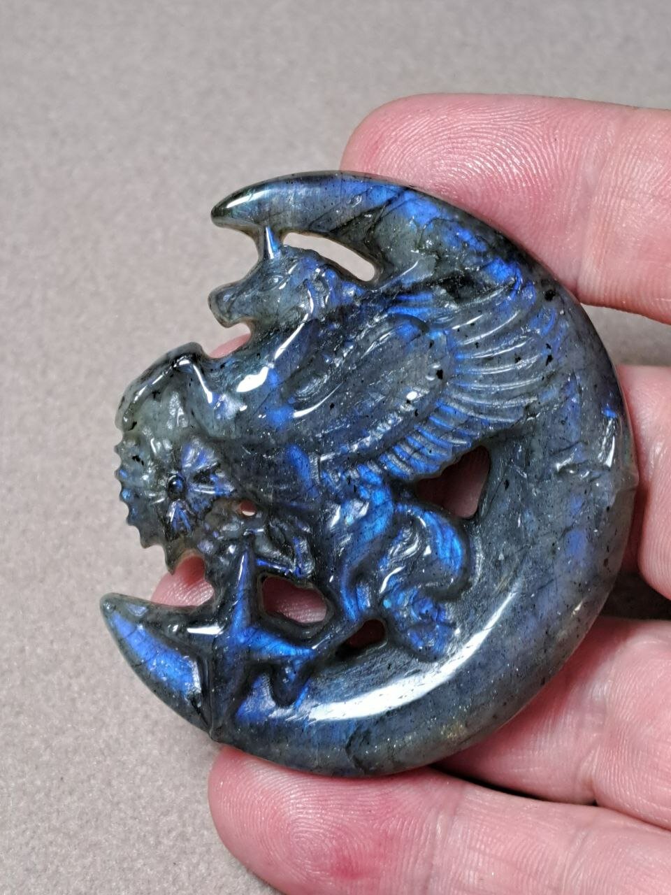 Фигурка единорог, лабрадор, натуральный камень, декор для дома, для интерьера, талисман, оберег, амулет, сувенир, 50 гр