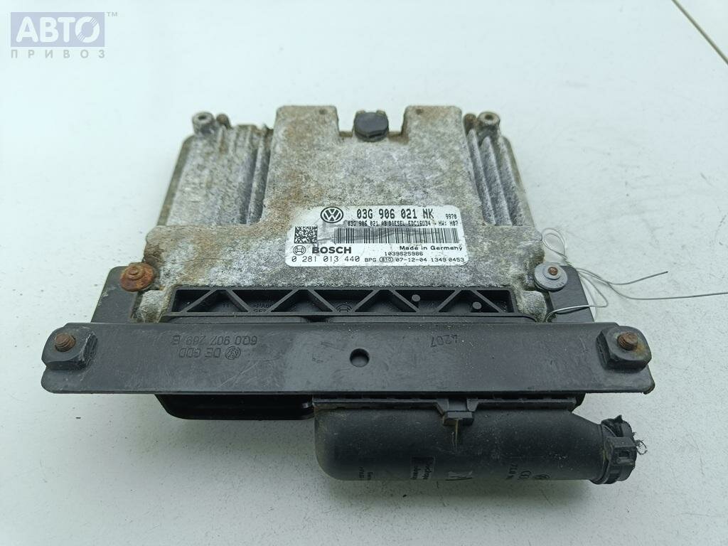 Блок управления двигателем (ДВС) Volkswagen Passat B6