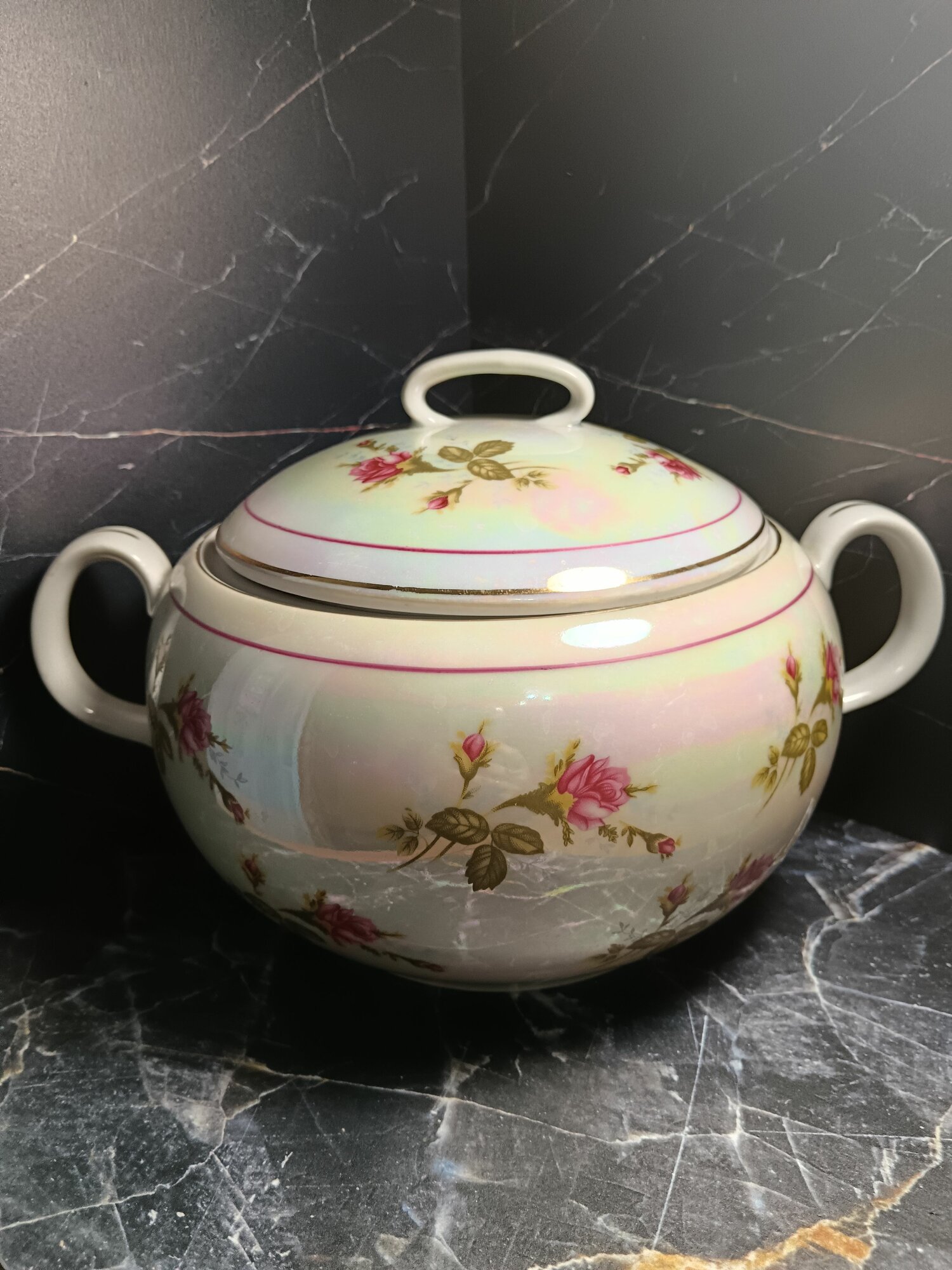 Фарфоровая супница Walbrzych, Польша, винтажная