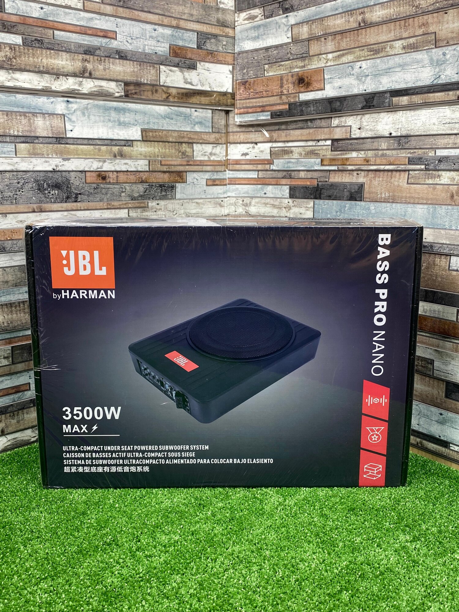 Автомобильная ультра компактная сабвуферная система под сиденье BASSPRONANO