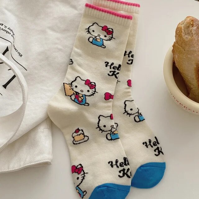 Милые носки Hello Kitty, украшенные бантиками, очаровательные и стильные носки до середины икры, теплый подарок на день рождения, в мультяшном стиле.