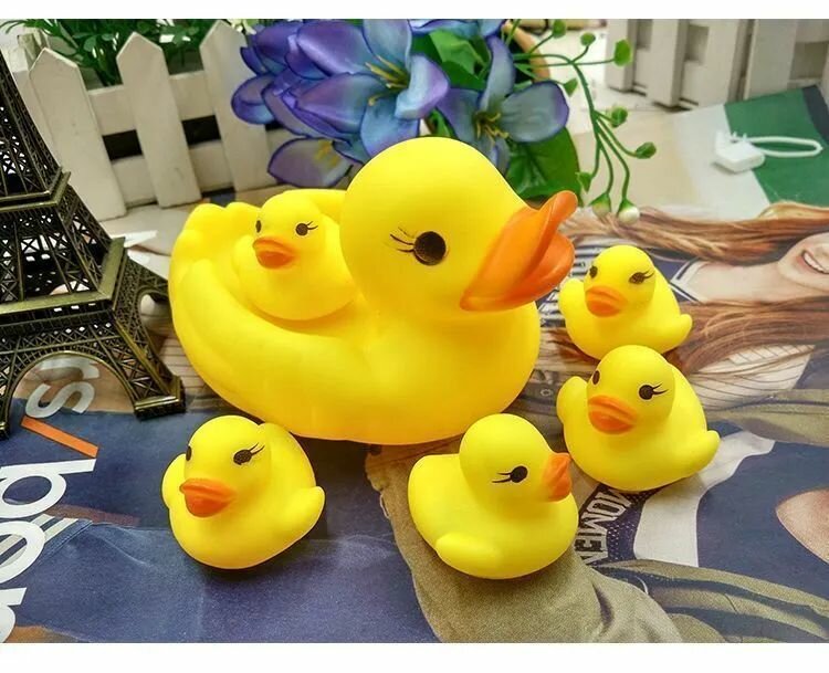 Игрушки уточки для ванной для малышей