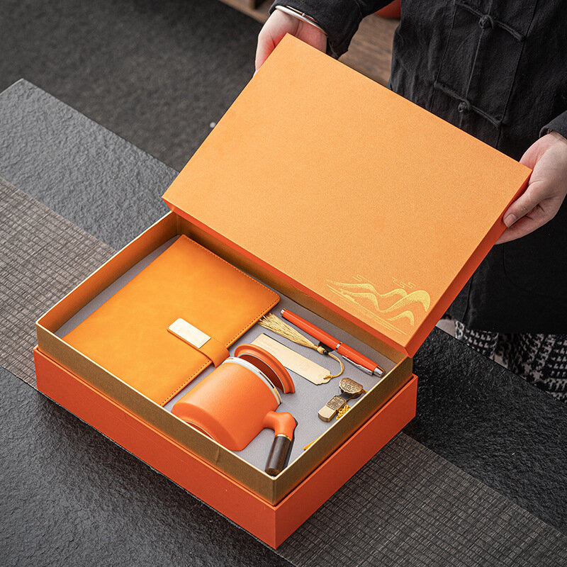 Набор из керамической кружки и блокнота, деловой подарок, сувенир для ежегодного корпоративного собрания, памятный предмет к открытию магазина, корпоративный подарок.