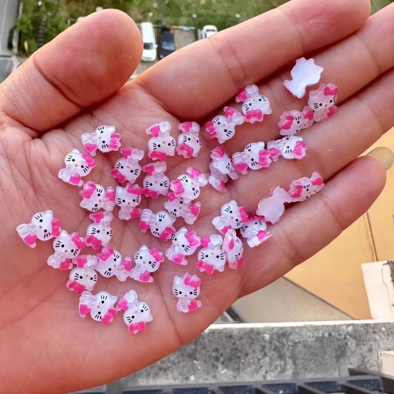 50 шт. Шармы Sanrio: Hello Kitty, Kuromi, Melody для дизайна ногтей Розовый, G006-3(50pcs)