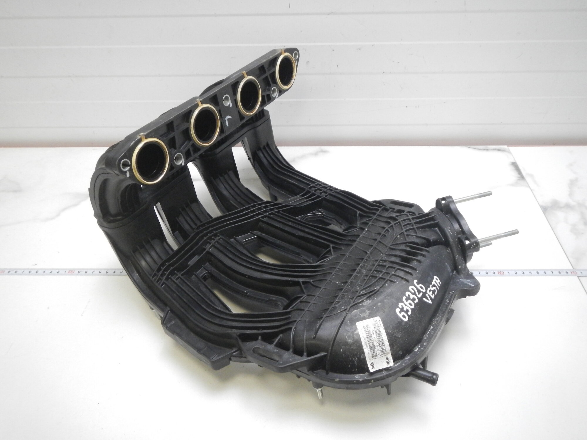 Б/У Коллектор впускной, ВАЗ (VAZ)-LADA VESTA (веста) LADA VESTA (Веста) Задиры, сломаны 2 направляющие. отколоты куски 6...