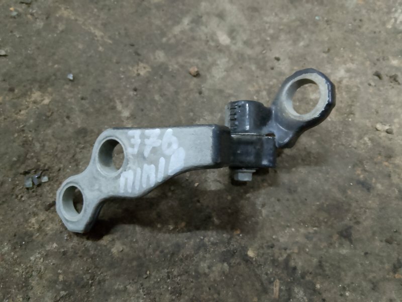 Петля двери Ford Focus 2 2 поколение HXDB 1.6 2007 перед. прав. (б/у)